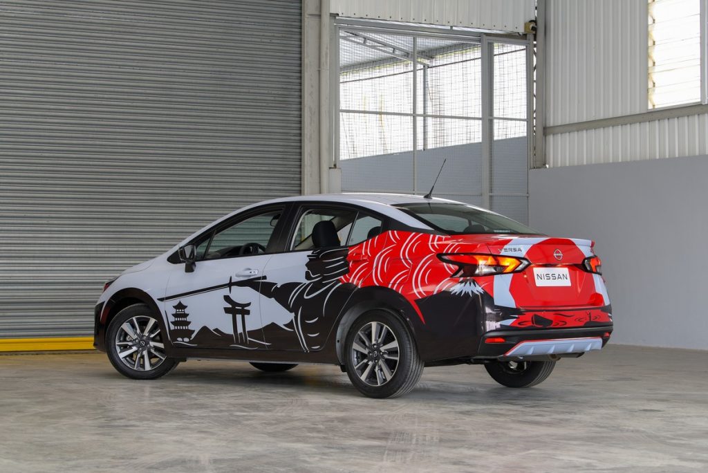 Nissan apresenta Versa SR com a pintura japonesa - Revista Sobre Rodas